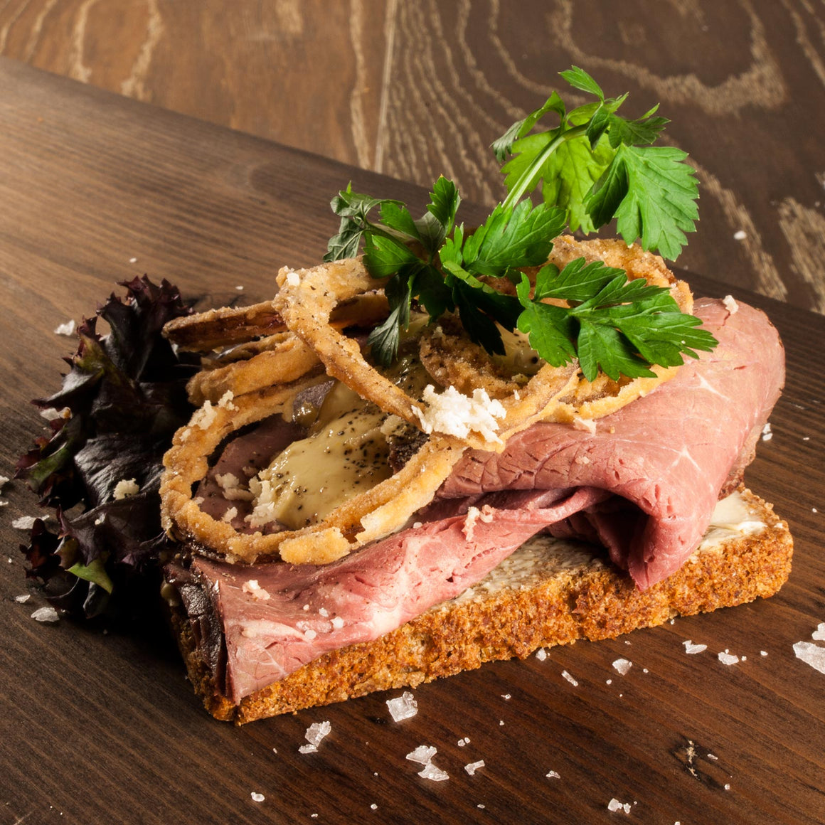 Heillaðu gestina - veldu þínar uppáhalds snittur og smurbrauð ...